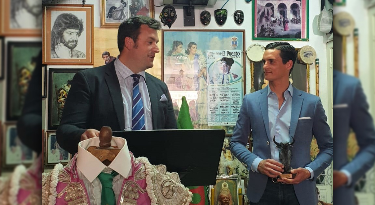 #ElPuerto de Santa María - César de la Torre acompaña al torero David ...